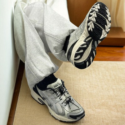 Asics 亚瑟士KAHANA TR V4男女复古跑步鞋户外运动鞋1203A716-100