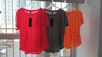 秒杀！外贸原单大牌garag圆领修身收腰宽松短袖T恤纯棉女打底衫