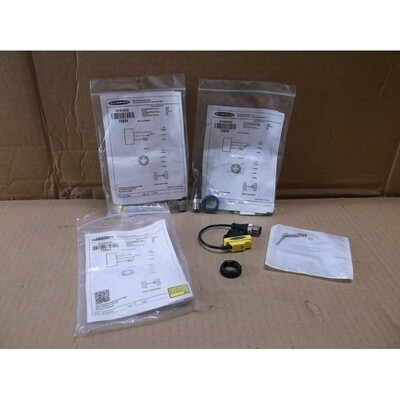 QS186LE2Q5 Banner NEW In Box Photoelectric Sensor Switch 759