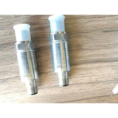 全新IFM易福门PT5404两个无包装压力传感器实物图实拍单议价