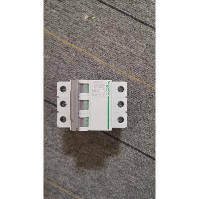 议价OSMC32N3C50微型断路器