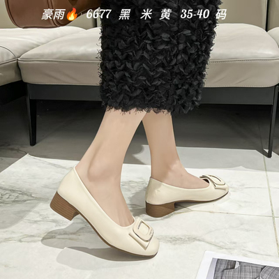 豪雨6677女2025春秋新款小方头复古妈妈鞋软底低跟鞋不累脚工作鞋