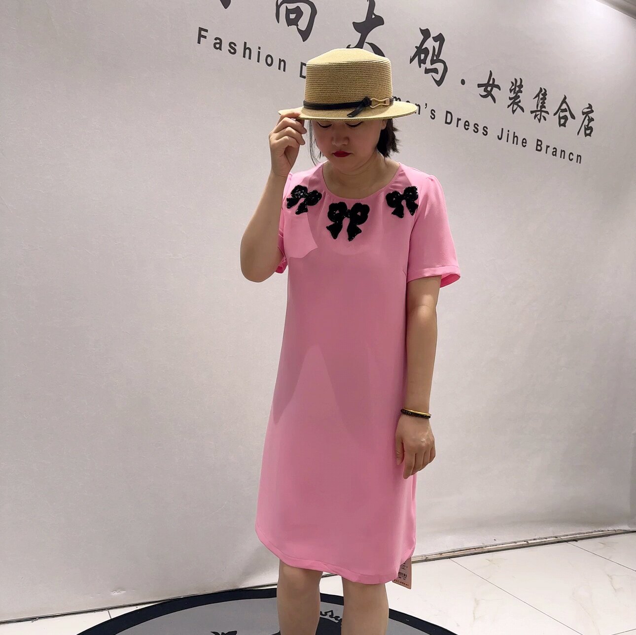5213芮娜依莲夏款新品设计感蝴蝶结减龄显瘦洋气连衣裙加大码女装