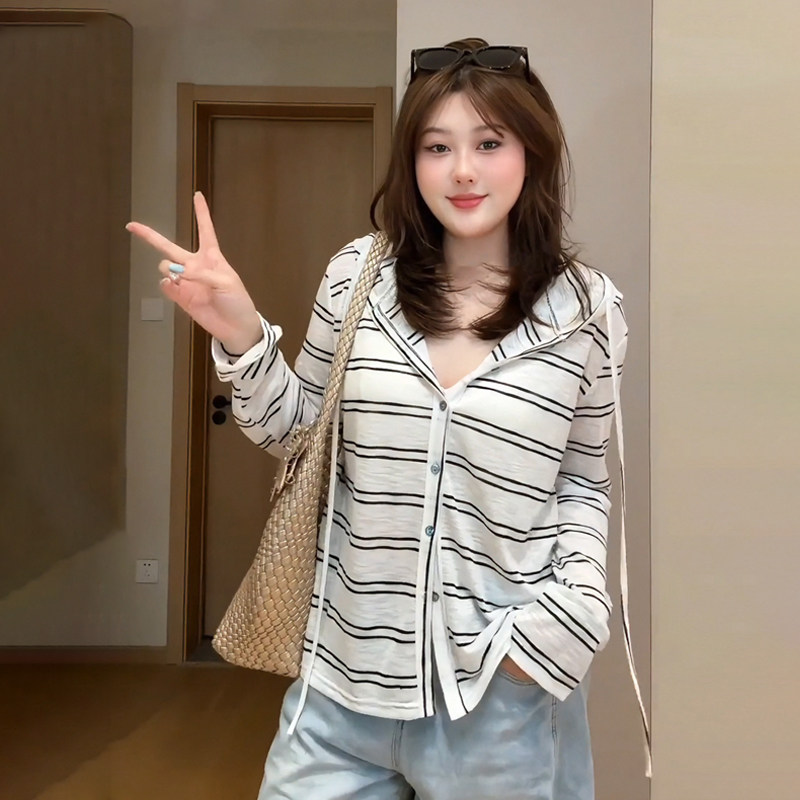 大尺码胖mm百搭长袖条纹开襟外套T恤女夏季薄款连帽休闲慵懒防晒