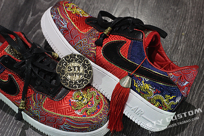 丝绸Nike男女低帮板鞋龙年限定鞋