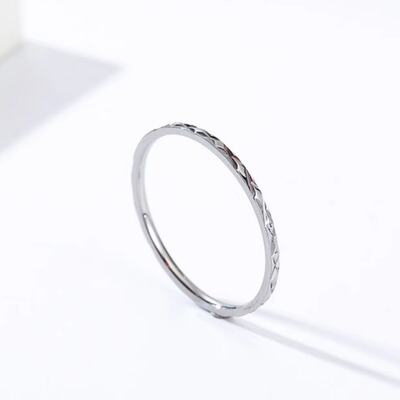 时尚钛钢戒指 1mm菱形堆叠钛钢戒指女尾戒 可叠戴钛钢戒指指环