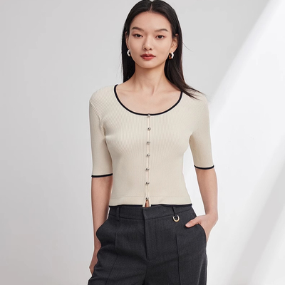 EP春夏新品U领纽扣装饰修身显瘦短袖针织衫EGJEA9901A-1499