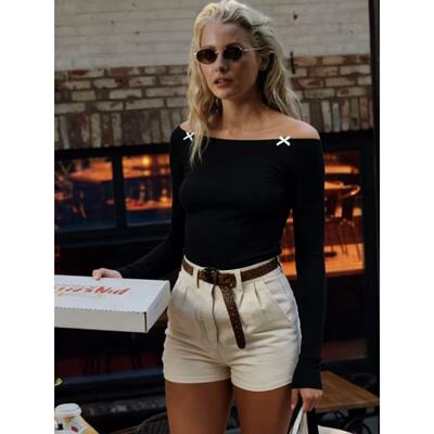 一字肩设计蝴蝶结修身显瘦上衣