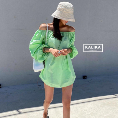 清纯系上衣一字领露肩衬衫裙