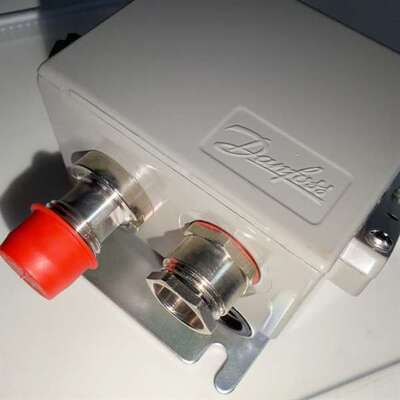 咨询Danfoss EMP2压力变送器，型号084G2113，议价