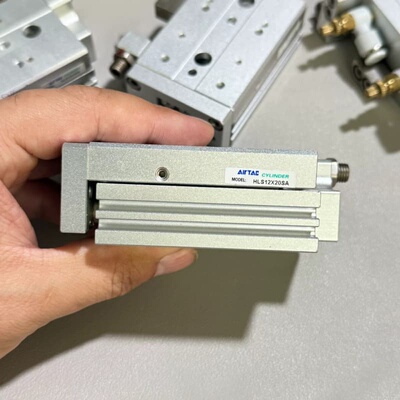亚德客气缸HLS12X20SA，原装正品拆机，成色如图，--议价商品
