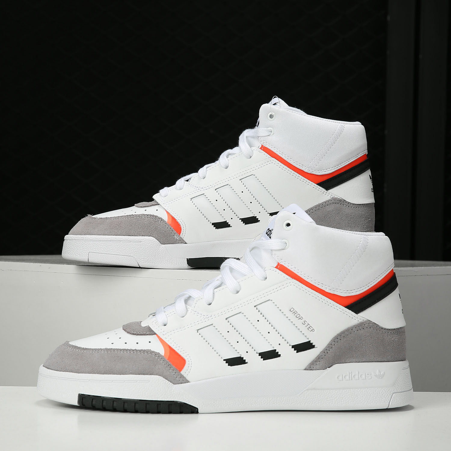 Adidas/阿迪达斯正品男女新款轻便三叶草高帮运动休闲板鞋EE5220_虎窝淘