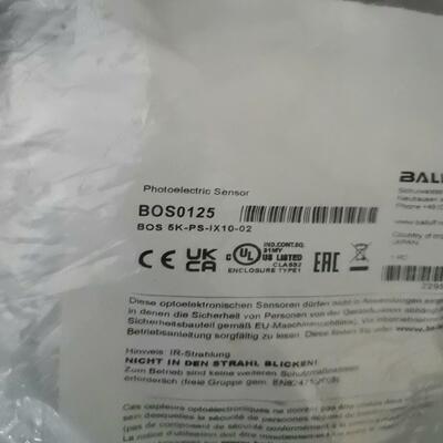 全新原装巴鲁夫BOS0125对射光电开关传感器BOS 5K-