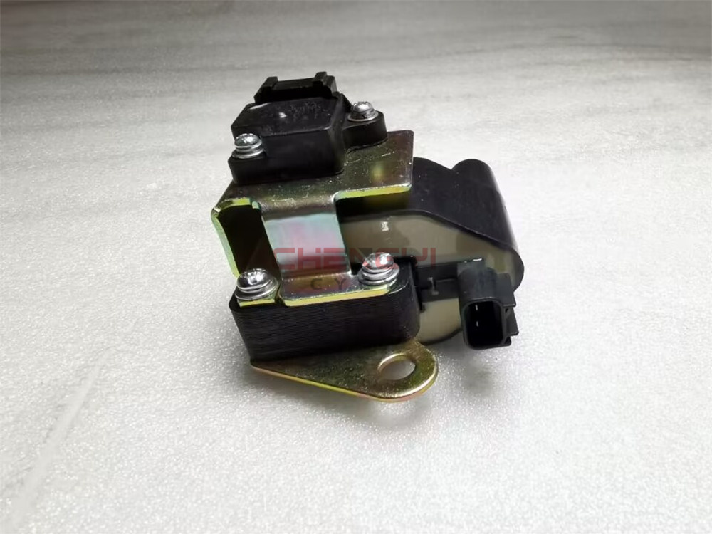 三菱 帕杰罗 V31点火线圈 欧二带分电器