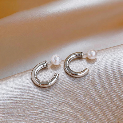 韩系冷淡风C形珍珠耳环