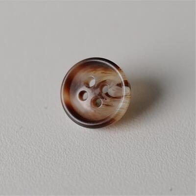 11mm 1颗价英国Textile Garden暖棕混色仿玳瑁仿牛角生物树脂纽扣