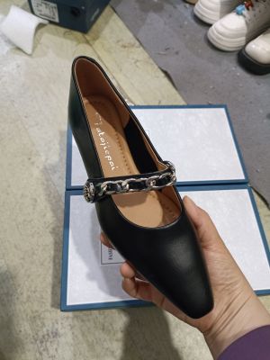 新款女鞋浅口一字扣时尚低跟尖头鞋玛丽珍鞋软皮88008黑色