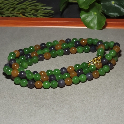 新疆的猫L010403 85.0克直径8mm精选色泽搭配绚丽和田玉多宝项链