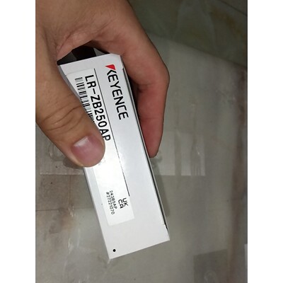 KEYENCE基恩士激光传感器型号:LRZB250AP咨询维修