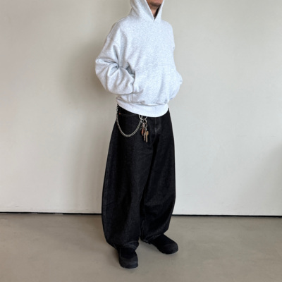 柔软坠感宽松锥形黑色牛仔裤