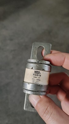 MRO茗熔RGS19快速熔断器AC690V保险丝aR325A芯子RGS11Z带撞击器