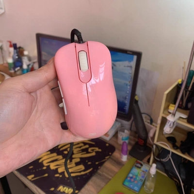 ZOWIE卓威奇亚EC2-B有线游戏电竞粉色限定绝版FPS瓦罗兰特CF鼠标