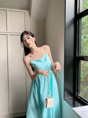 露背吊带连衣裙绑定收腰仙女裙