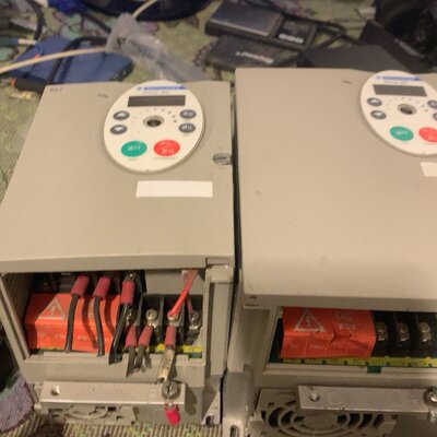 议价ATV302HU15N4两台168/台 STB302HU22维修