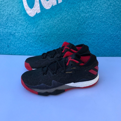 阿迪达斯BOOST少年缓震篮球鞋