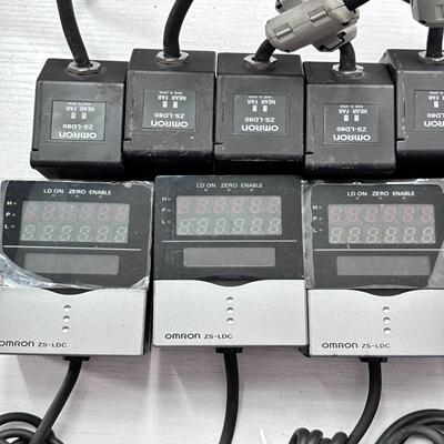 OMRON欧姆龙传感器ZS-LDC11 ZS-LD80剪线的