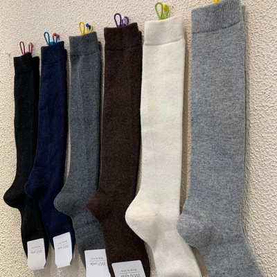 纯色柔软细腻小腿羊毛袜2025冬季新款保暖显瘦百搭外穿长筒堆堆袜