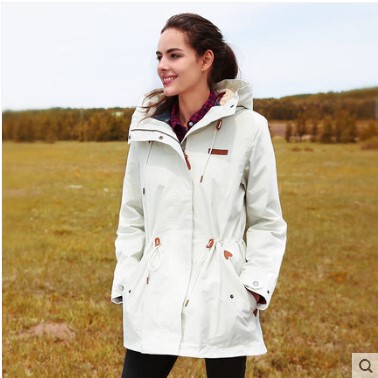Discovery防水户外冲锋衣