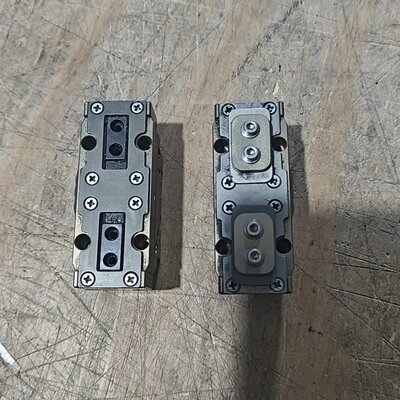 议价SCHUNK雄克夹爪37371080，实物拍照，旧的