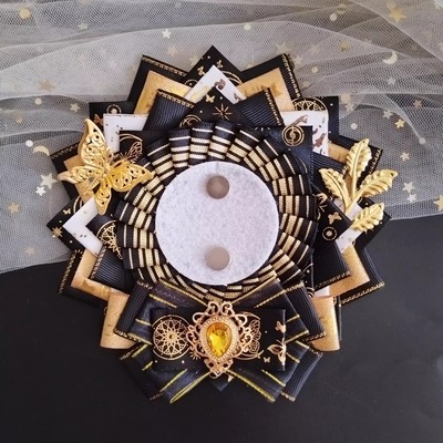 扎痛包吧唧托原创黑金色华丽吧唧托胸针手工丝带徽章托谷美道具