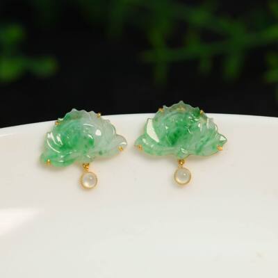 缅甸天然A货翡翠莲花耳钉