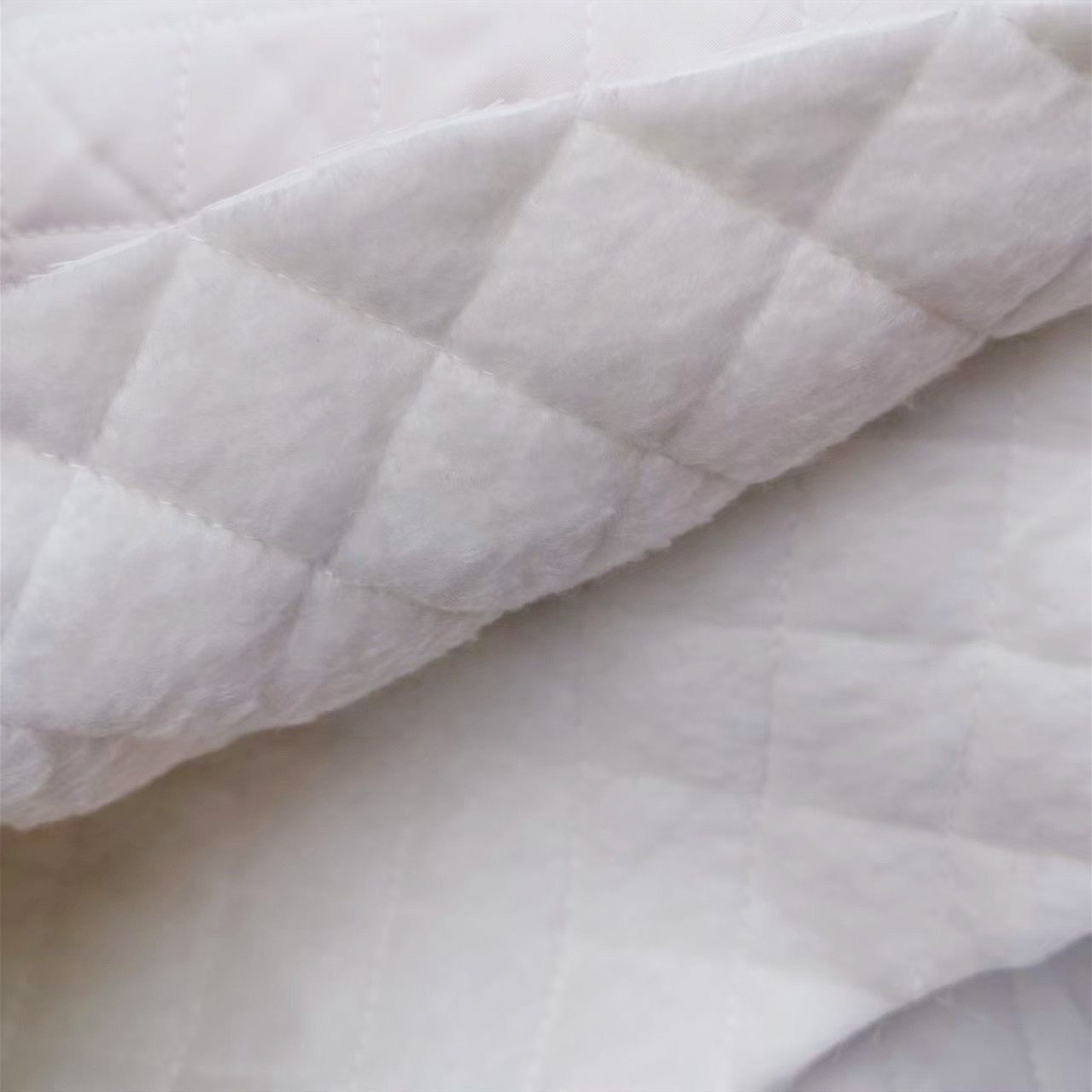 厚款春亚纺绗棉布料复合棉大衣棉服内衬面料防静电不粘毛夹棉布料