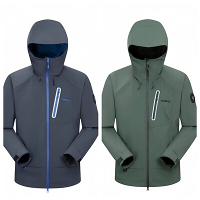 探路者白色26新款软壳外套冲锋衣