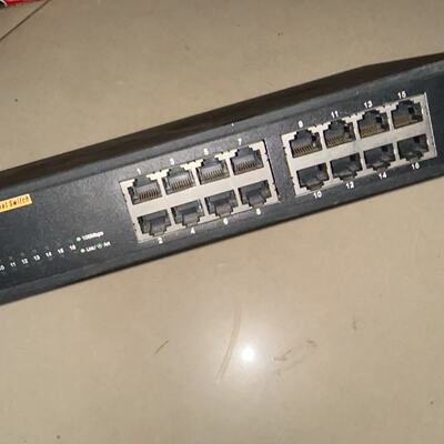 【询价】友讯Dlink DES-1016A 16口以太网交换机，实物适用