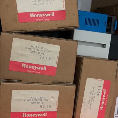 Honeywell霍尼韦尔R4343E1014实物拍先议价