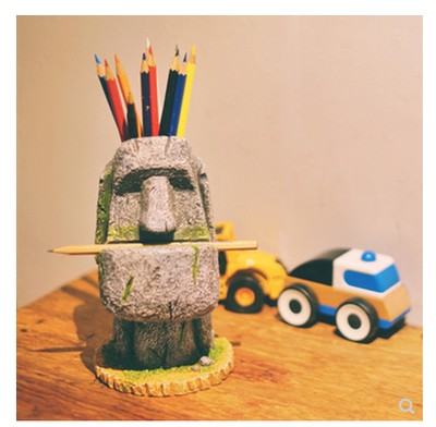 可爱雕像多功能办公室笔筒个性学生文具收纳盒复古笔座小摆件创意