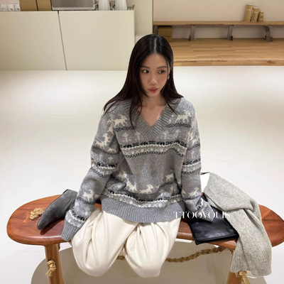 TTOO VOUIS早春2026新款休闲宽上衣松慵懒风v领长袖费尔岛毛衣女