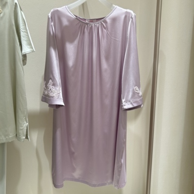 爱慕25春夏新品丝润系列女士桑蚕丝短袖性感家居睡裙AM44A841