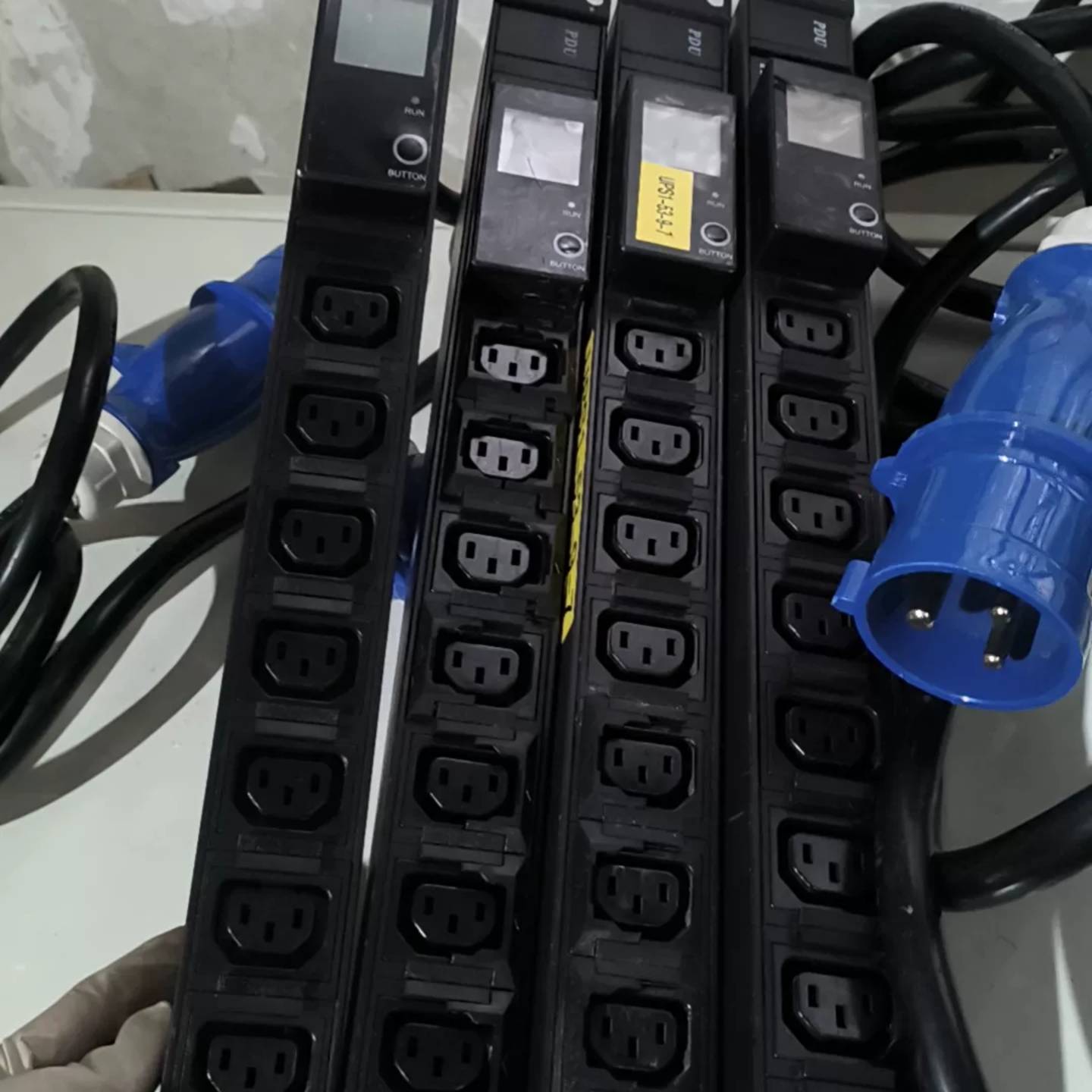 可维修CLEVER机柜PDU电源分配器AUE2230C7-08LH议价