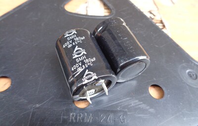 180UF 400V 韩国 三莹 400V180UF SMH 硬脚 电容 25X35 85度