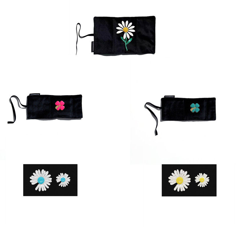 Peaceminusone Official Website New Product Small Daisy Brooch Gd Quan ...