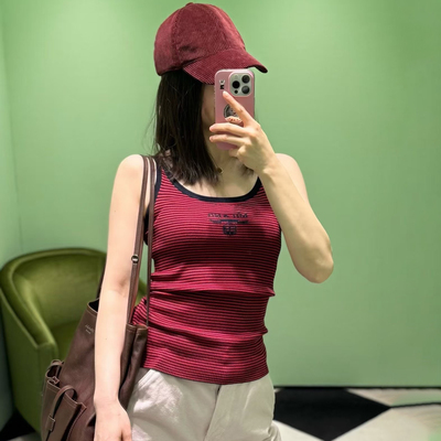 红黑条纹字母提花针织吊带背心