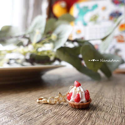 原创手作日系粘土草莓蛋糕拉链扣