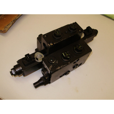 Bucher Hydraulik Steuerger?t Steuerung Ventil STB LC8S/LU8S