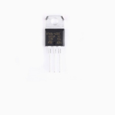 全新 直插 BTA06-600CRG TO-220-3 双向可控硅