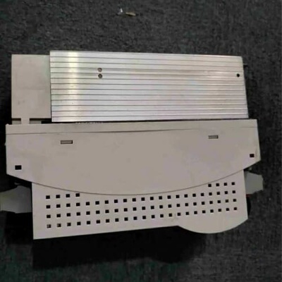 ECSEE016C4B ECSDE064C4B 供应Lenze伦茨驱动器现货库存质保议价